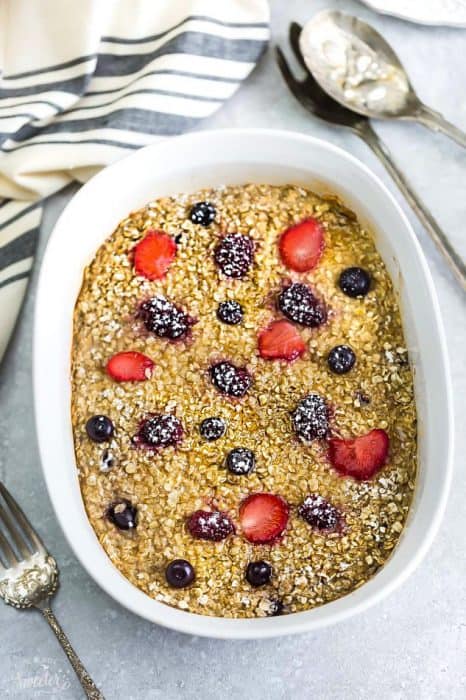 Berry Baked Oatmeal + Recipe VIDEO